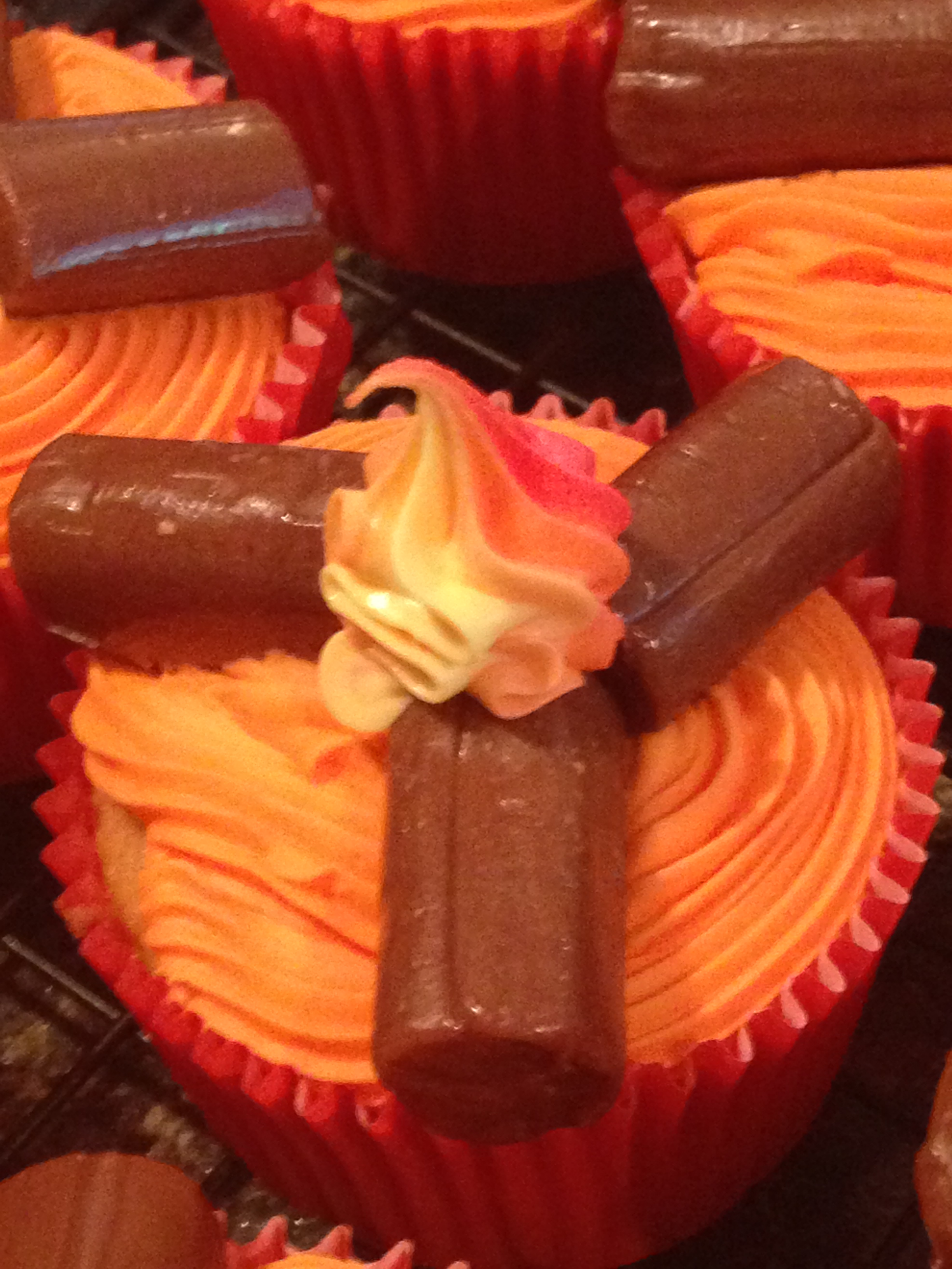 Campfire Birthday Party Featuring Campfire Cupcakes! – ginanairn.com